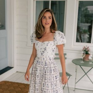 Top 10 Female Bloggers In The World (2026 Updated List)